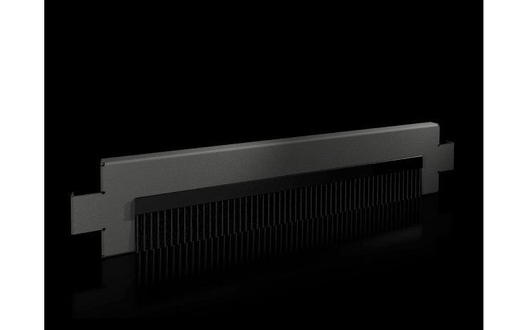 Base/plinth trim panels with brush strip for base/plinth system VX ...